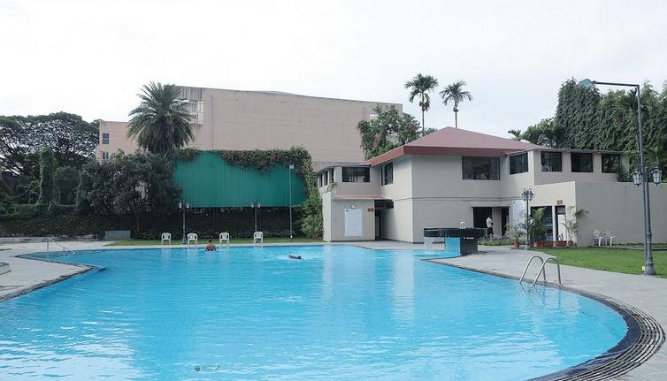 Satara Club
